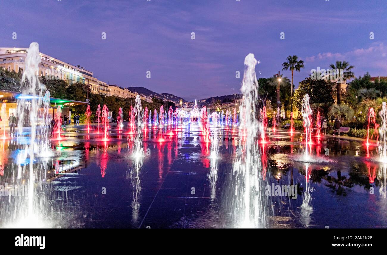 La fontaine de la promenade du paillon Banque de photographies et d ...