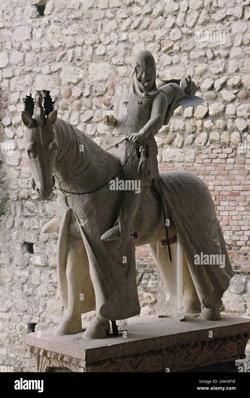 Statue Of Cangrande Della Scala Banque De Photographies Et D images Statue Of Cangrande Della Scala Banque De Photographies Et D images