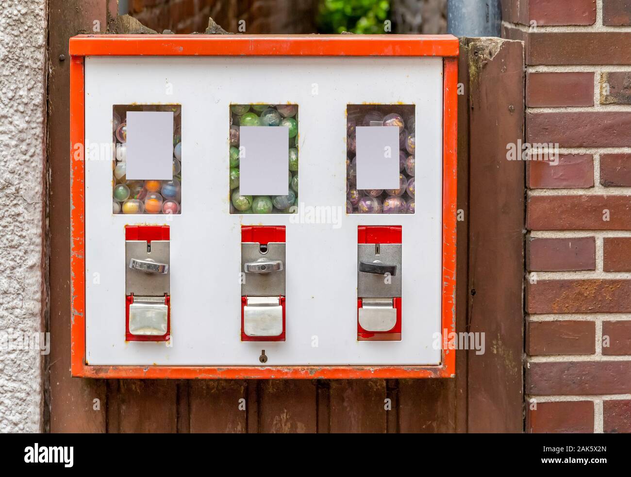 Chewing gum vending machine Banque de photographies et d’images à haute ...