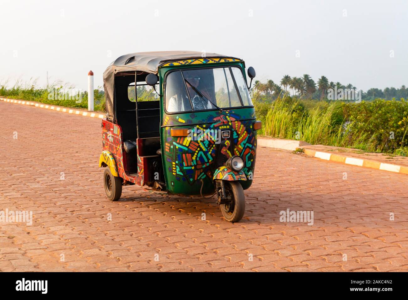 Taxi moto benin Banque de photographies et d’images à haute résolution ...