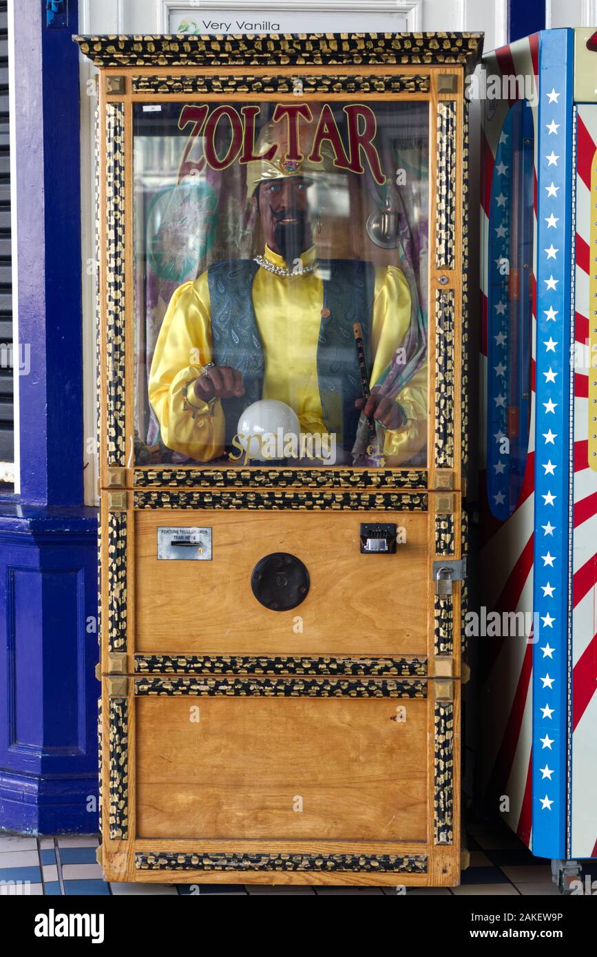 Zoltar fortune telling machine Banque de photographies et d’images à ...