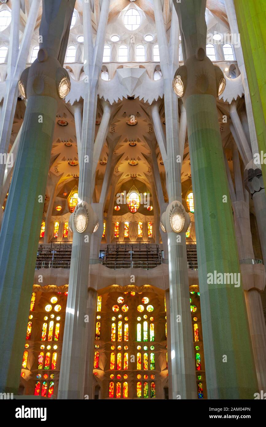 Colonnes gothiques Banque de photographies et d’images à haute ...
