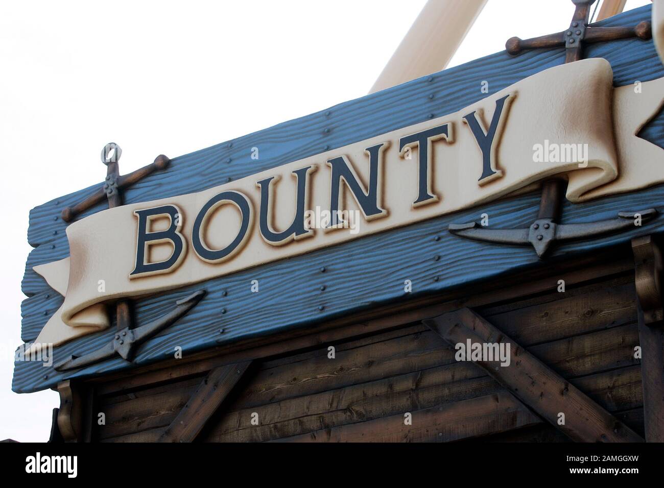 Détails du bateau Bounty Pirate, une promenade au Drayton Manor ...
