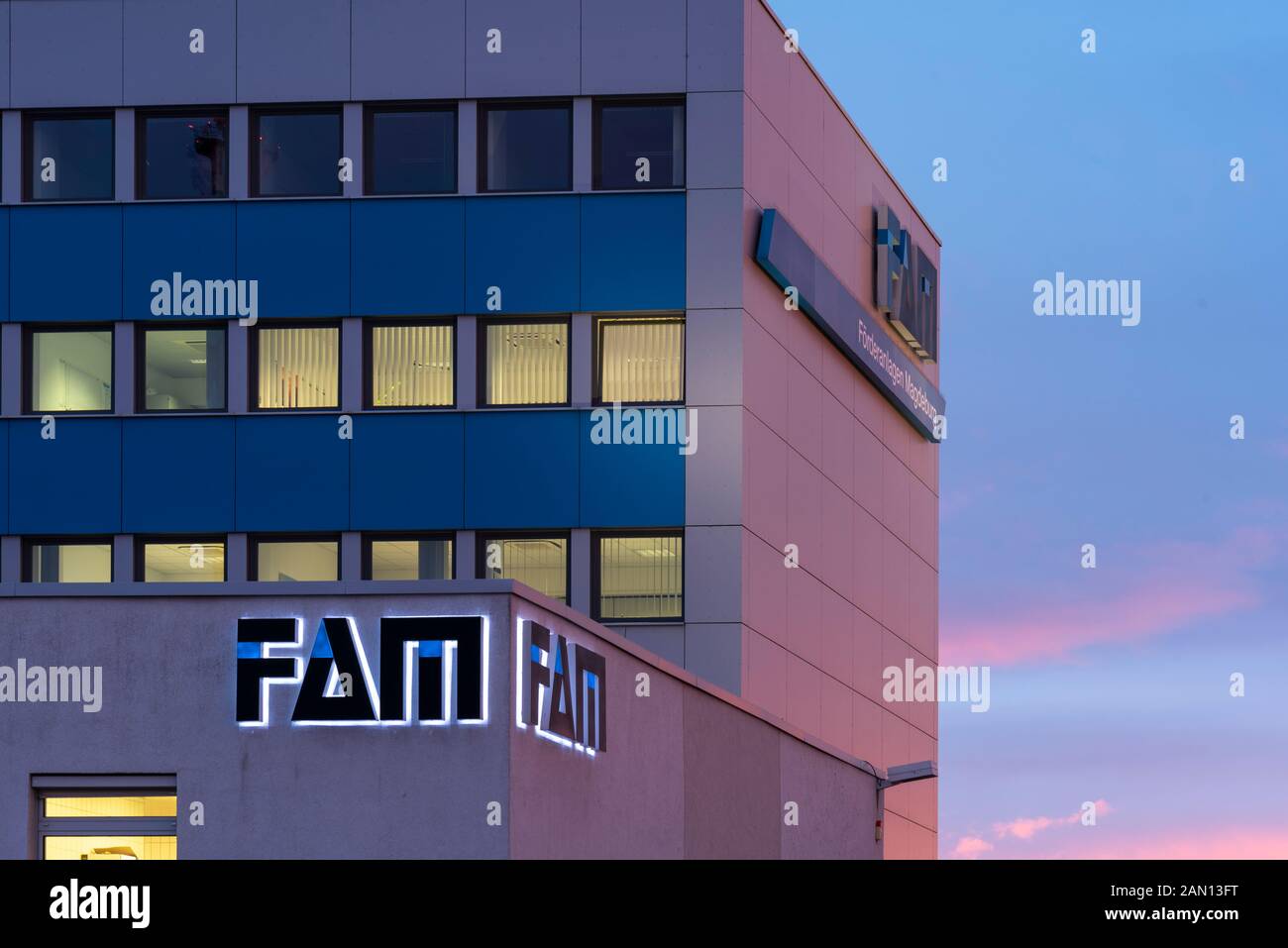 Logo du groupe fam Banque de photographies et d’images à haute ...