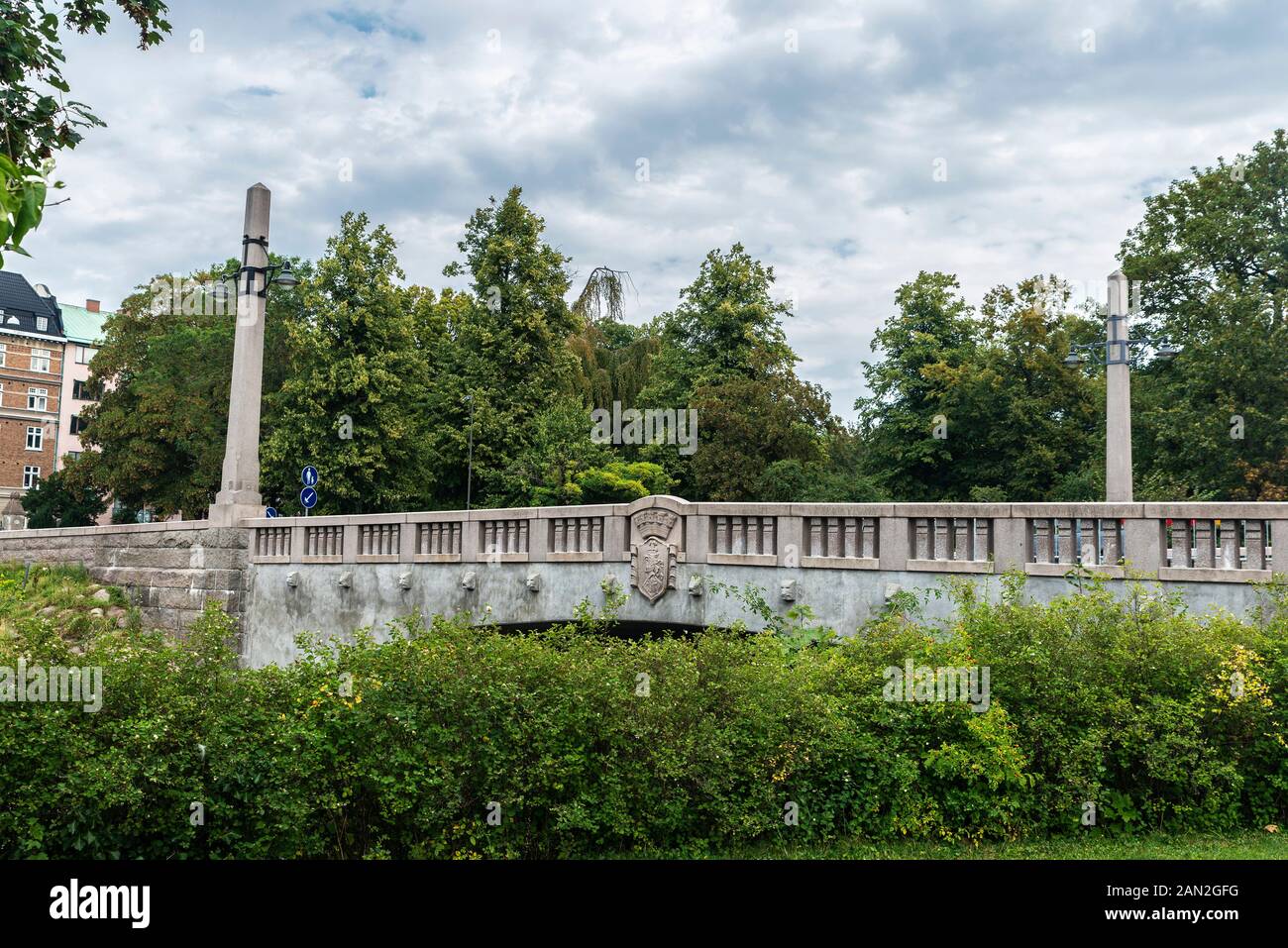 Pont en pierre classique Banque de photographies et d’images à haute ...
