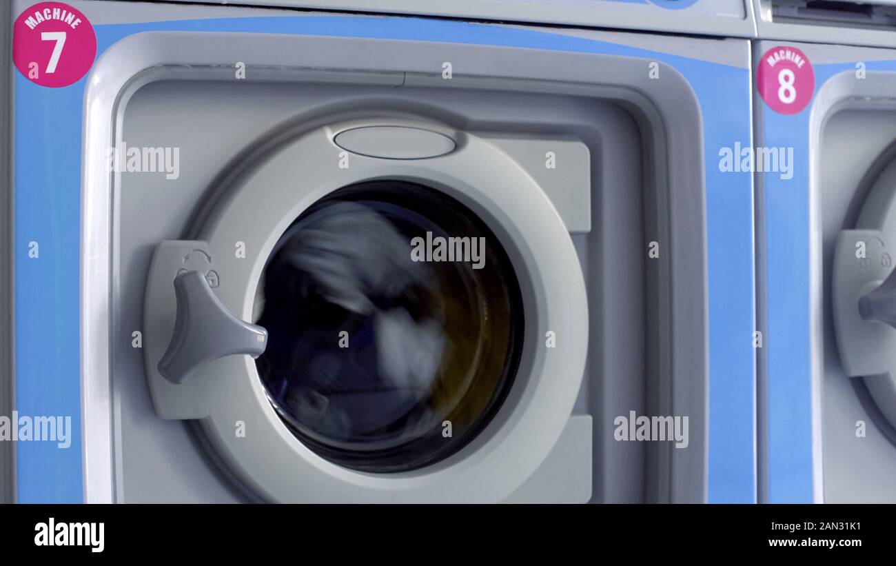 Machine à laver industrielle Banque de photographies et d’images à ...