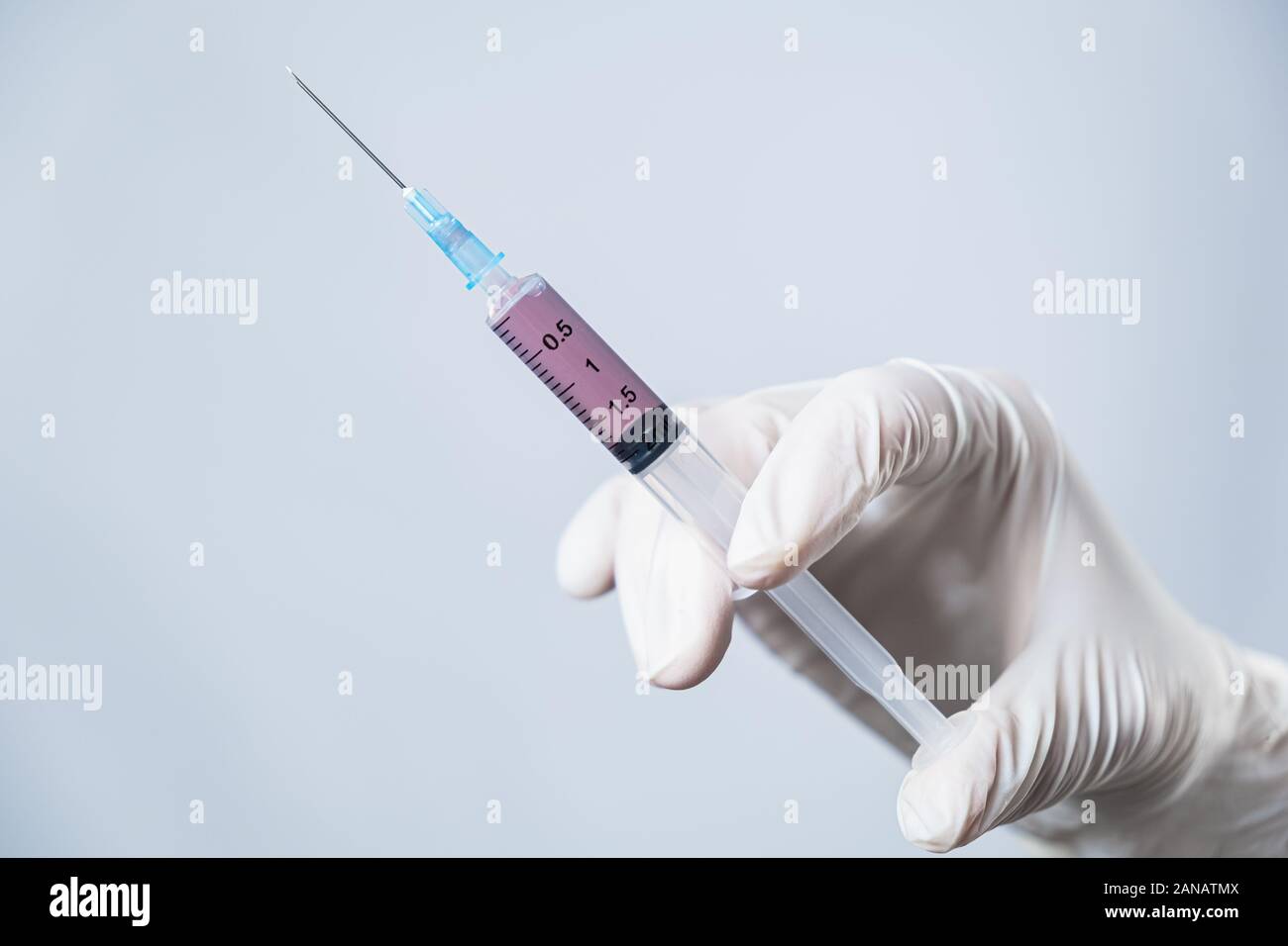 Intravenous injection Banque de photographies et d’images à haute ...