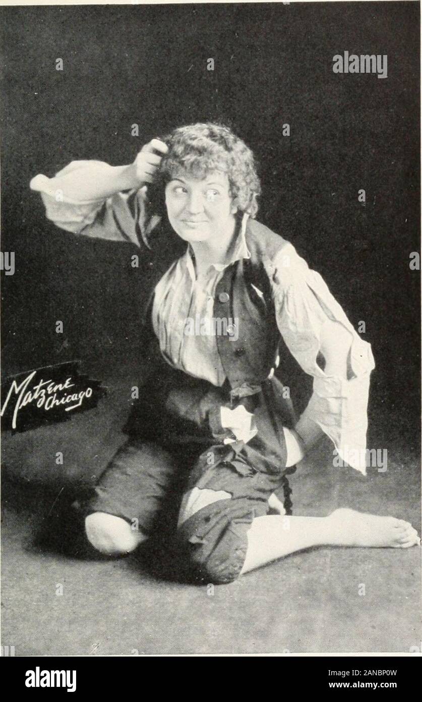 La norme d'opéras, de leurs parcelles et de leur musique ; . son épouse ...