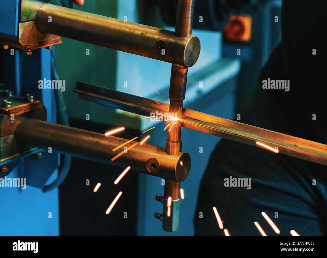 Soudage par points Banque de photographies et d’images à haute ...