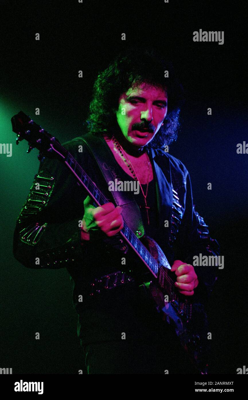 Black sabbath 1976 Banque de photographies et d’images à haute ...