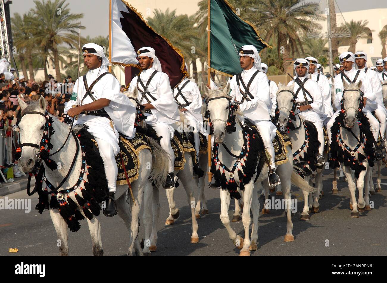 Doha, Qatar- Fête nationale, défilé de chevaux sur la Corniche Photo ...