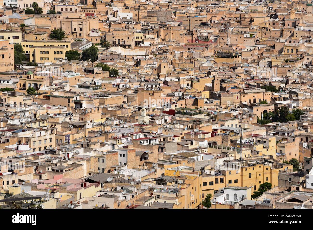 Vue aérienne de la ville médiévale de Fès, la plus ancienne des villes ...