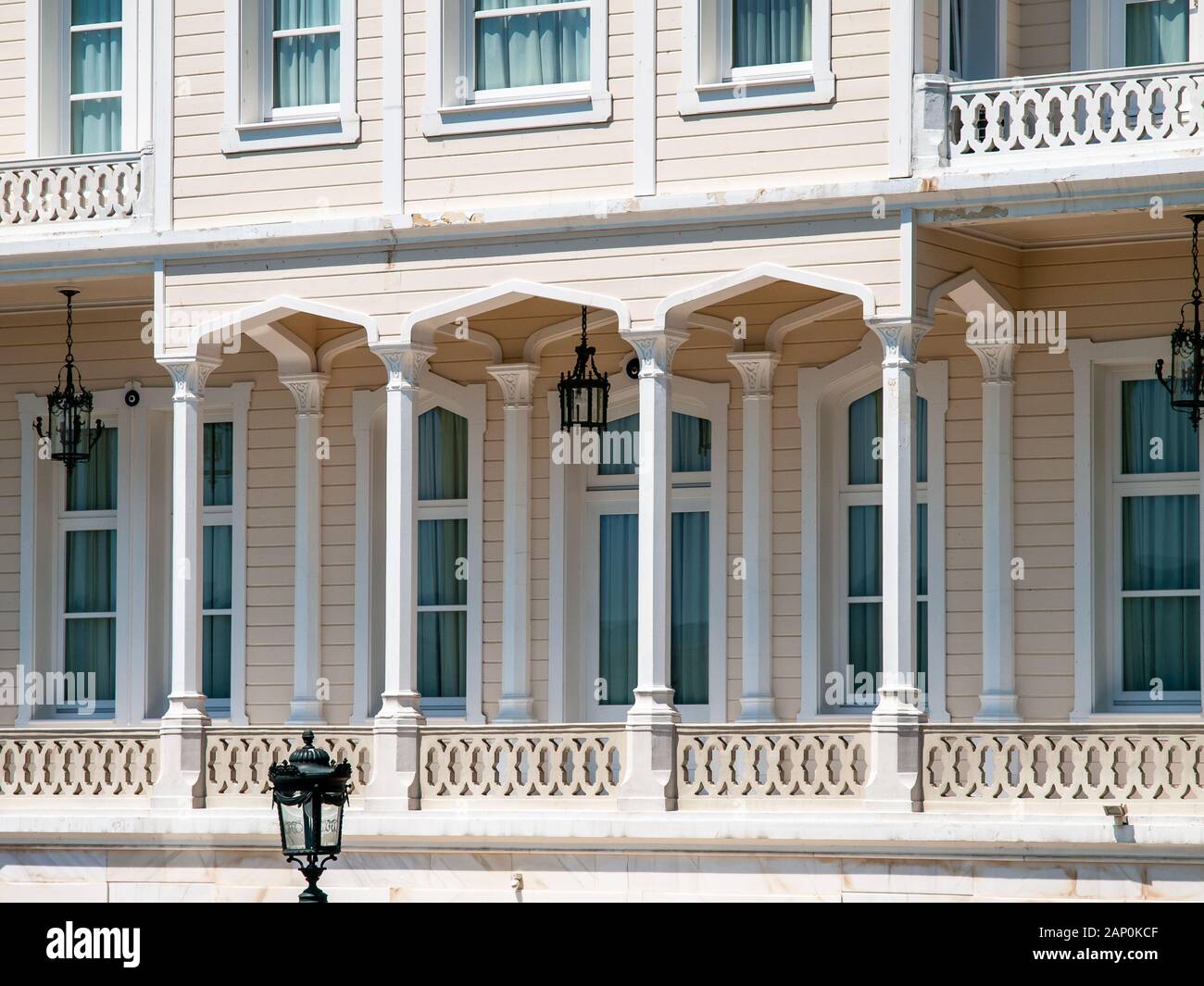 Columnas diagonales arquitectura Banque de photographies et d’images à ...