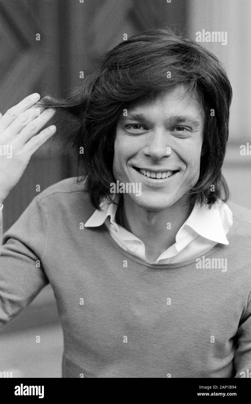 German schlager singer Banque d'images noir et blanc - Alamy