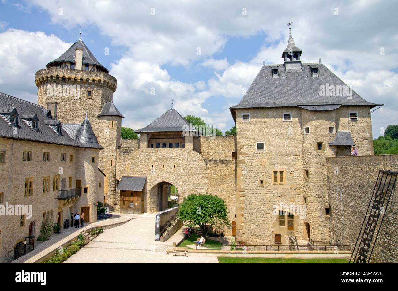 Le chateau de malbrouck Banque de photographies et d’images à haute ...