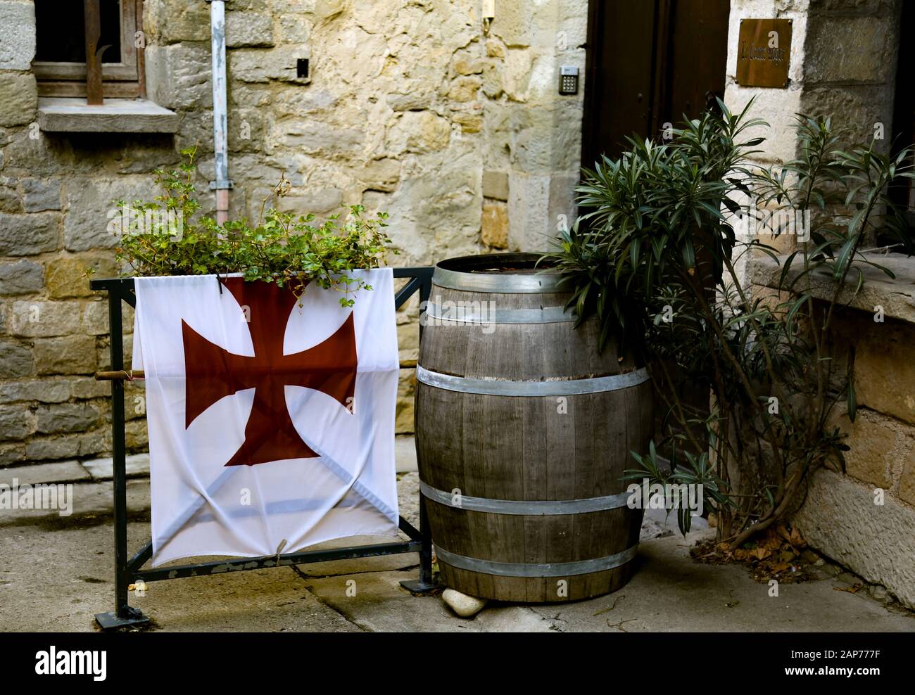 Drapeau cathare Banque de photographies et d’images à haute résolution ...