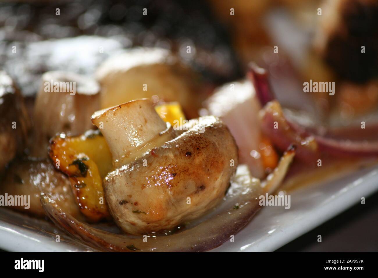 champignons, champignons, champignons sautés, champignons à l'ail ...