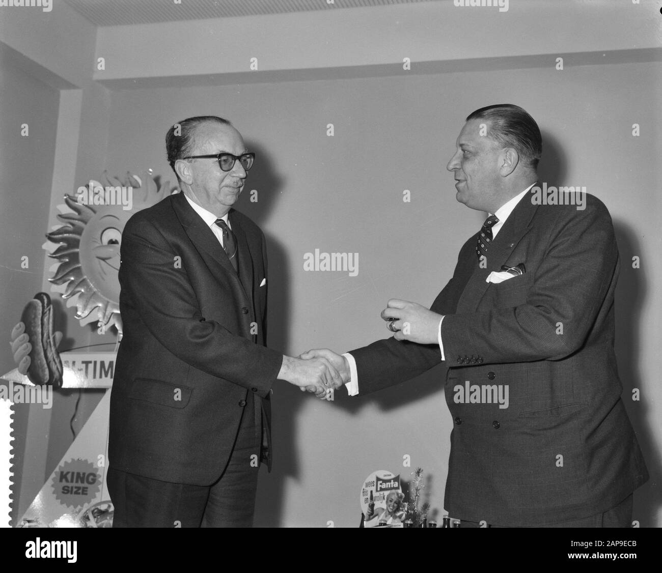 Coca cola export corporation holland branch Banque de photographies et ...