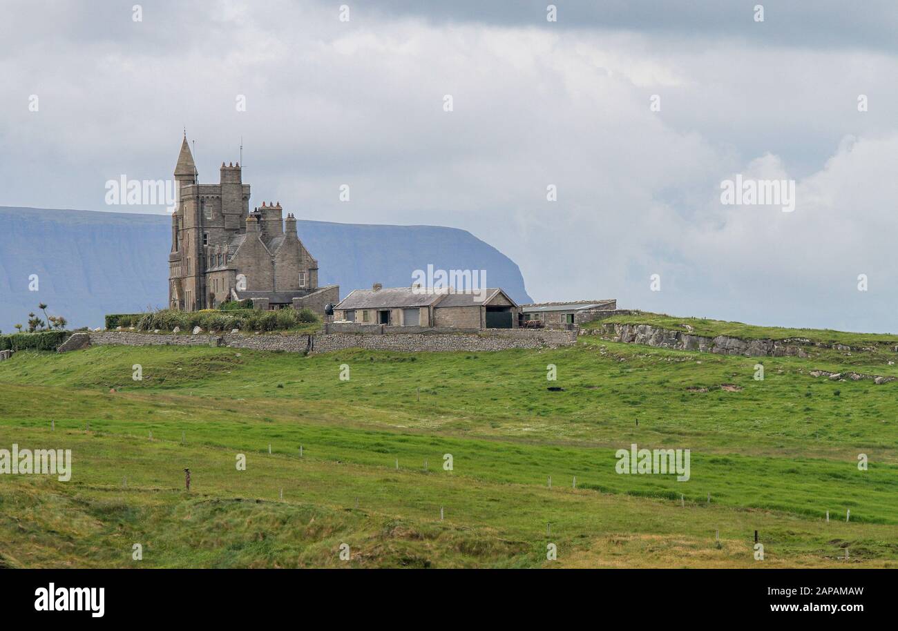 Classiebawn castle Banque de photographies et d’images à haute ...