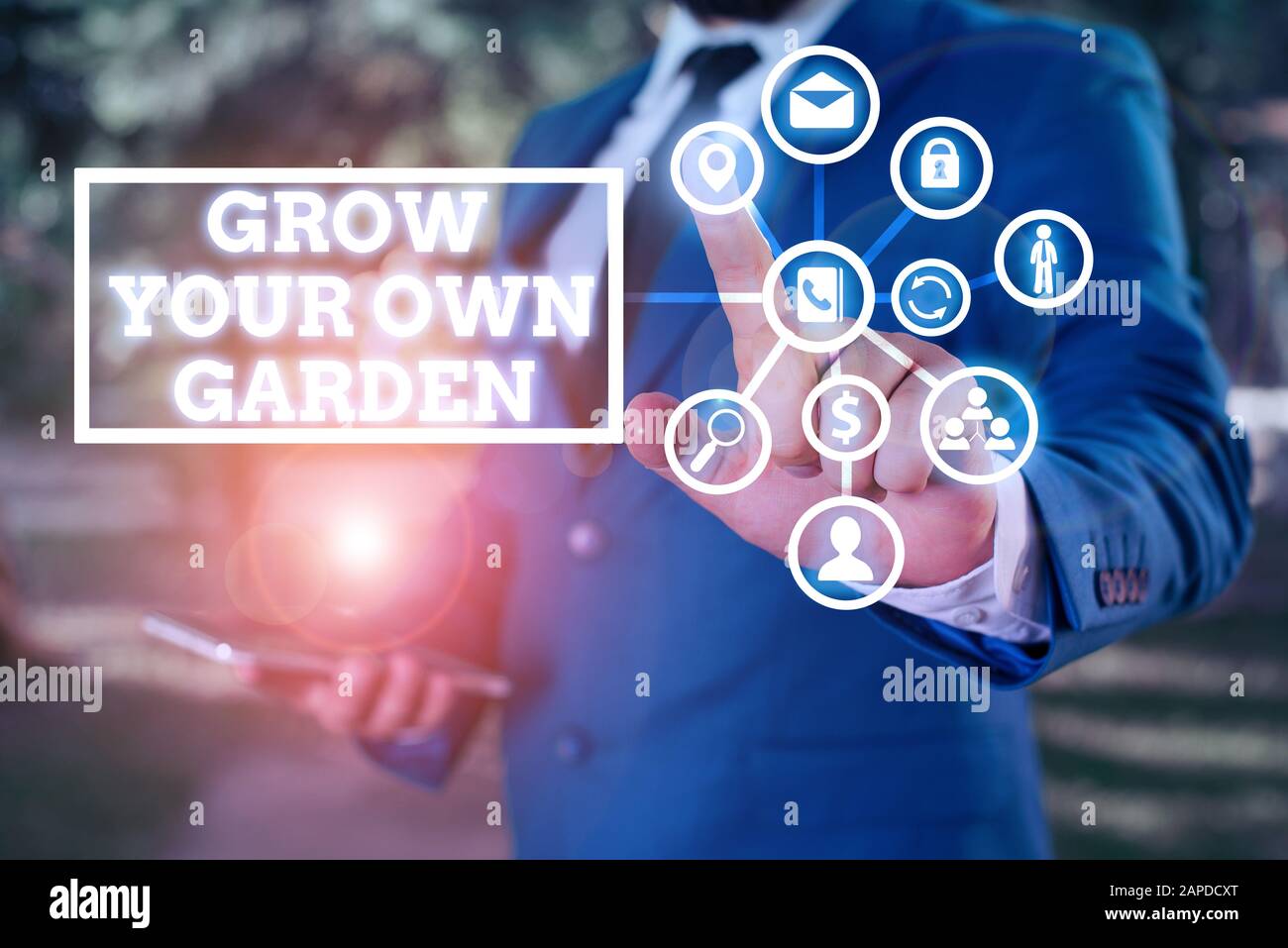 L'écriture de texte Word cultiver votre propre jardin. Photo d ...