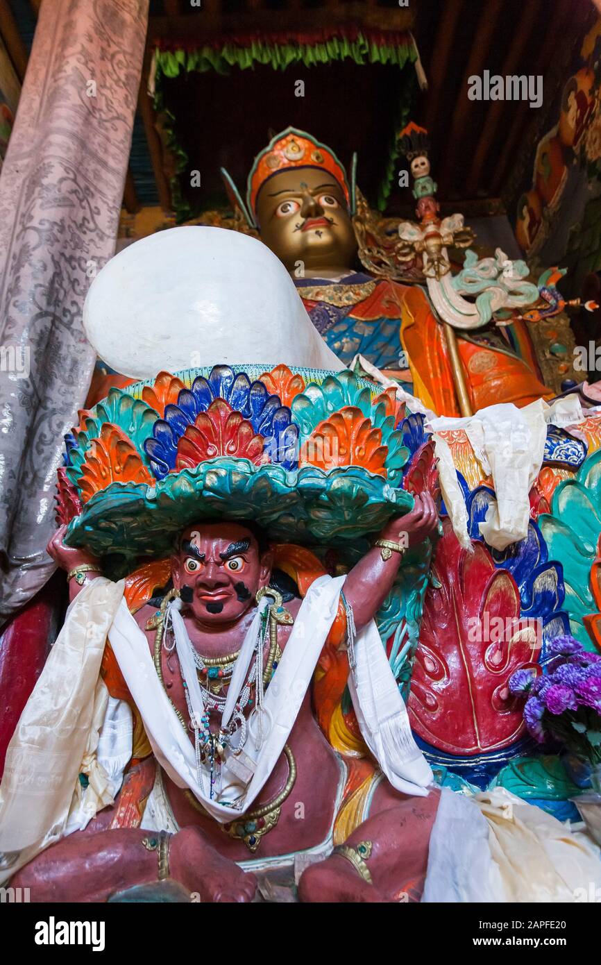 Statue de Padmasambhava, aussi Guru Rinpoché, Hemis gompa ou Hemis ...