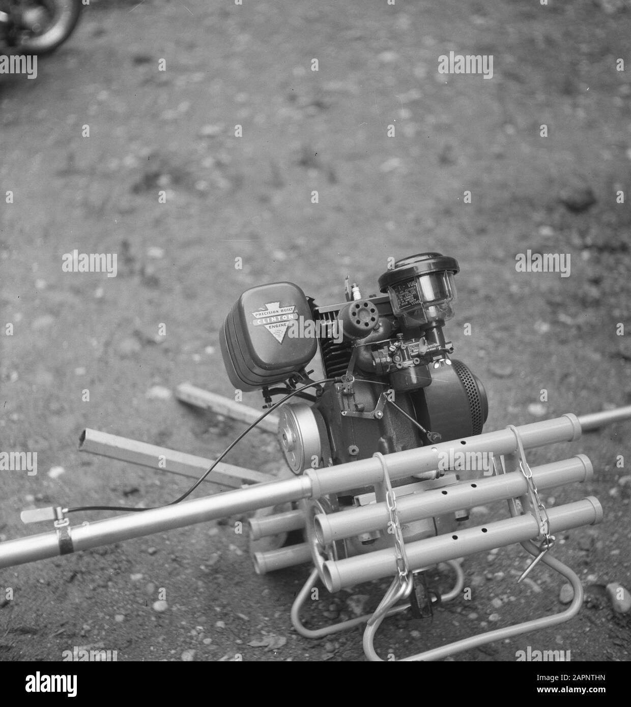 Outil de travail du sol manuel Banque d'images noir et blanc - Alamy