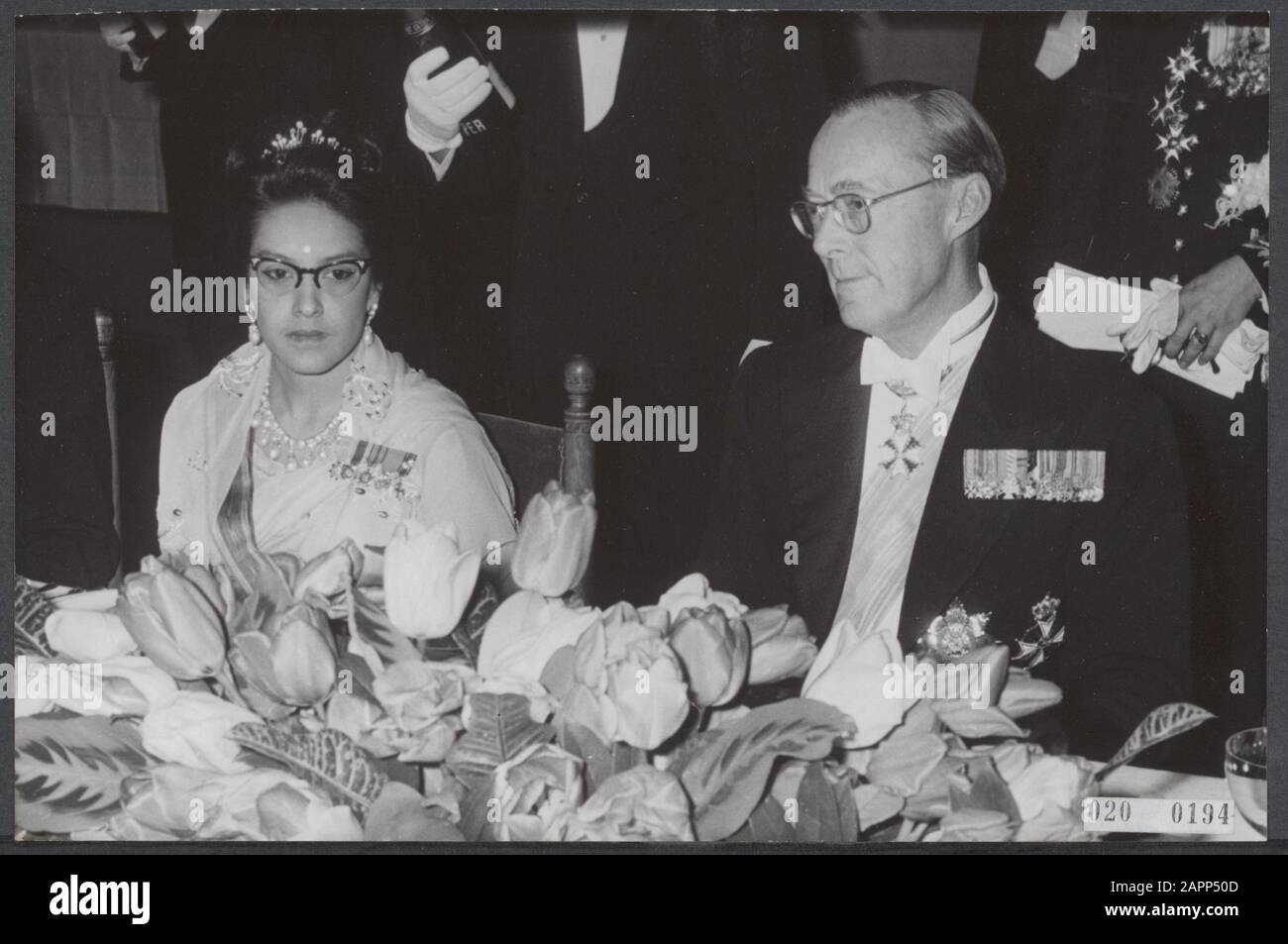 Queen ratna of nepal Banque de photographies et d’images à haute ...