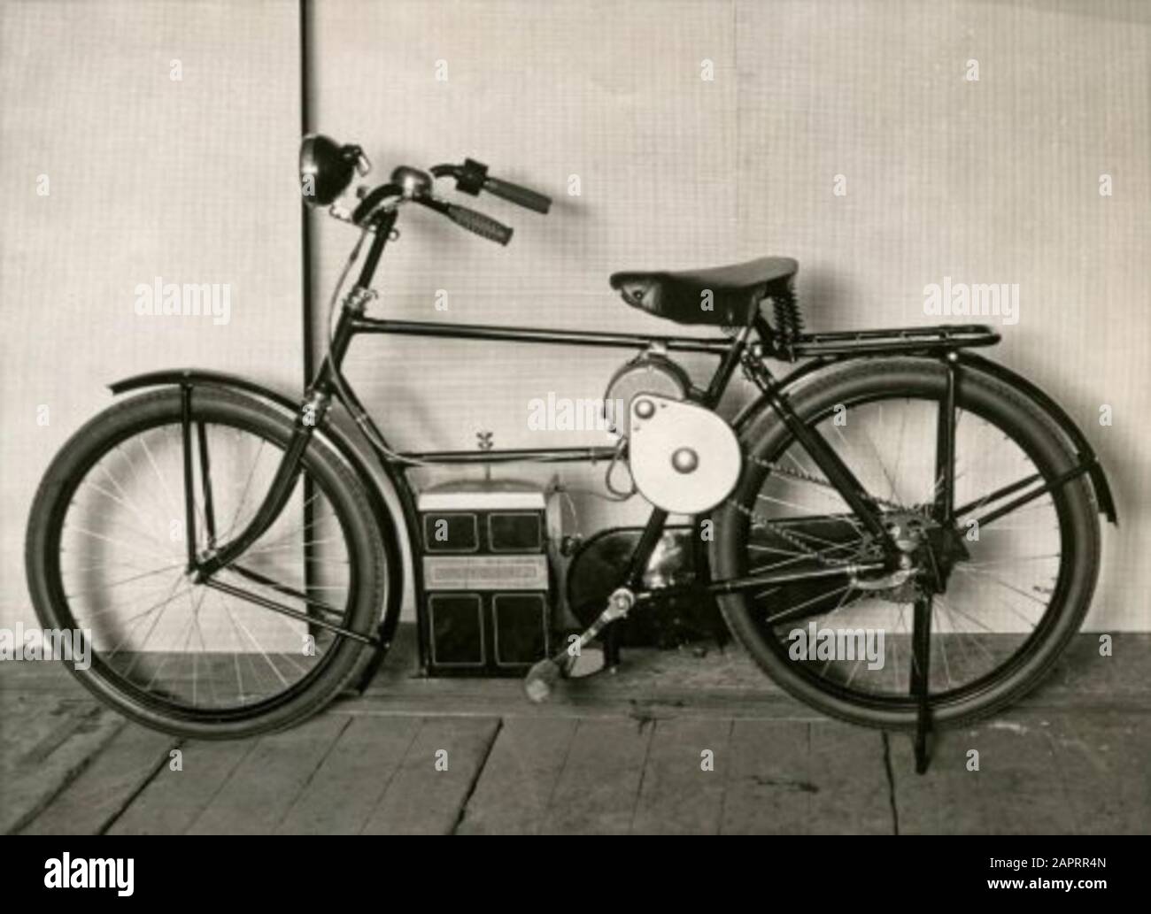 Nouveau e-bike, fabriqué par la coopération industrielle néerlandaise ...