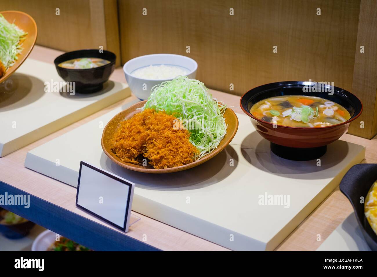 Fake food in restaurant window Banque de photographies et d’images à ...