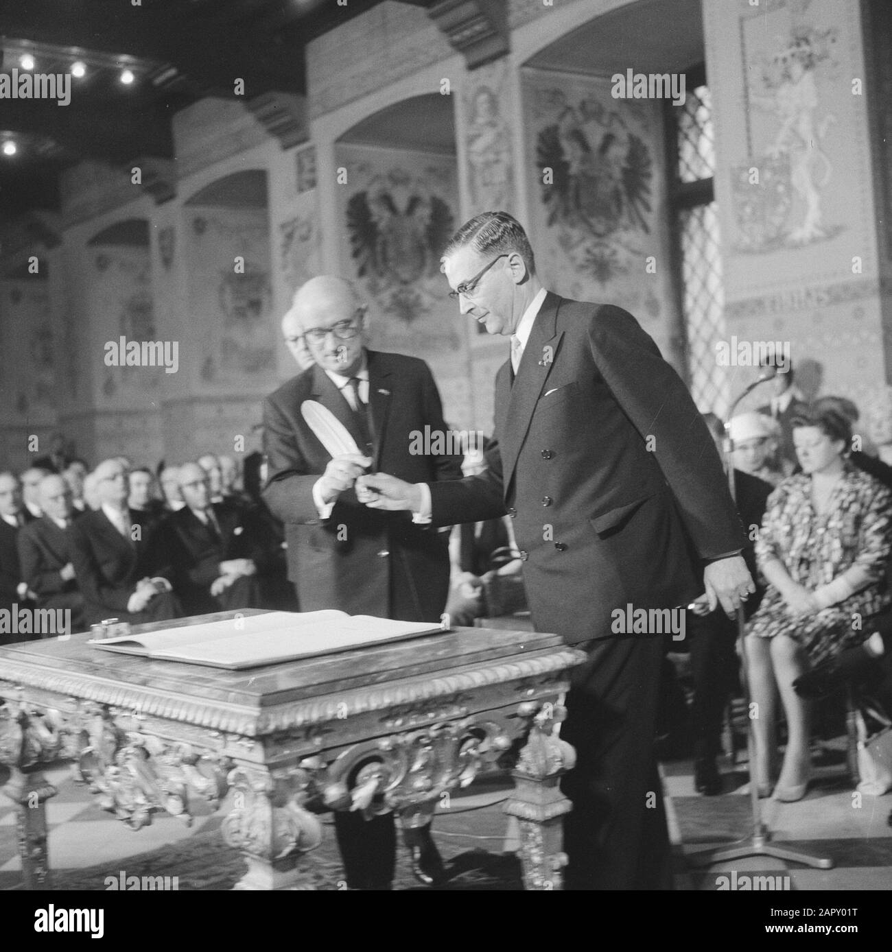 Van bonn paris Banque de photographies et d’images à haute résolution ...