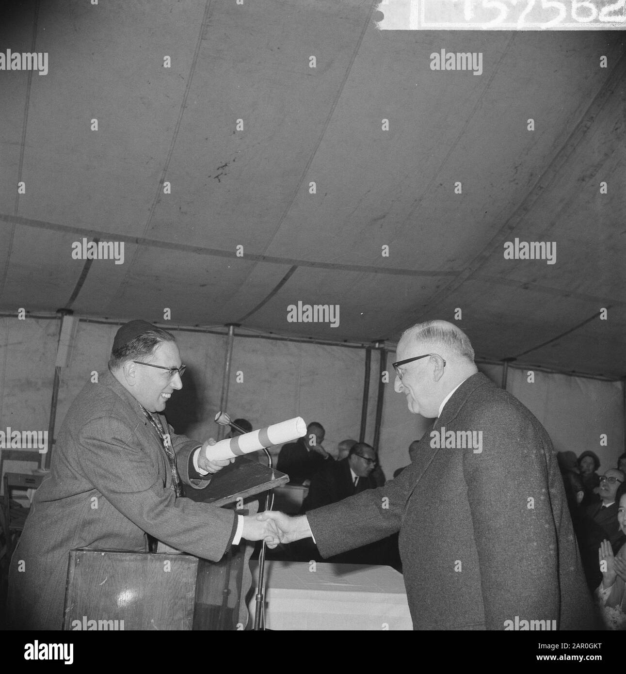 Maqueta de la habitación de los niños Banque d'images noir et blanc - Alamy