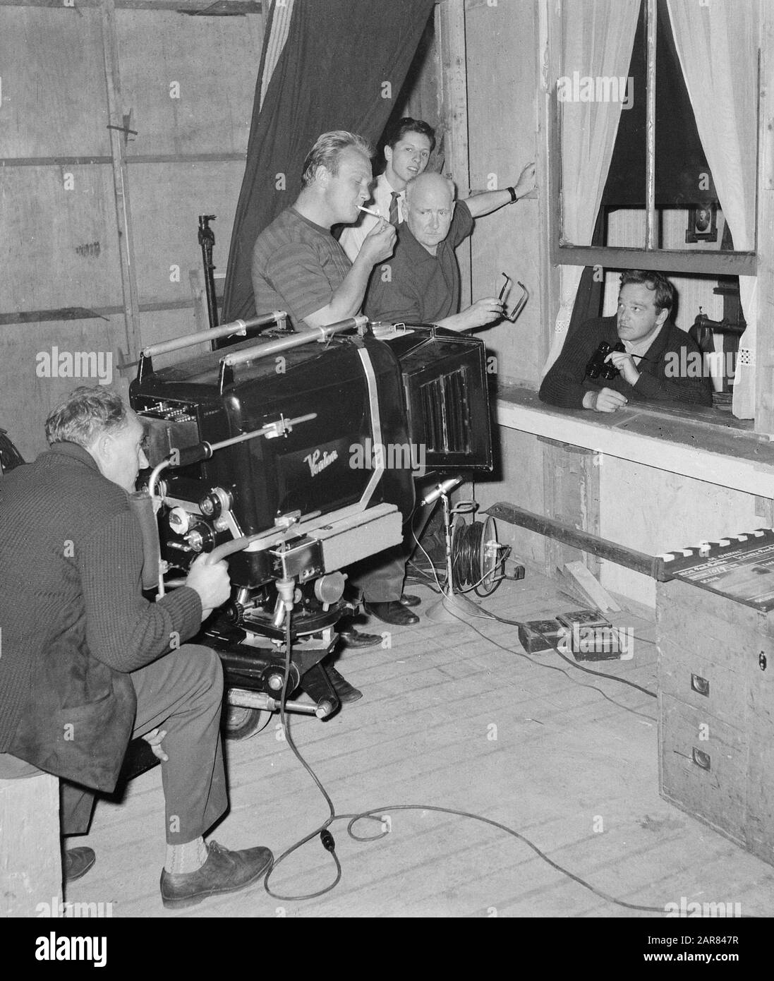 Paul rotha Banque de photographies et d’images à haute résolution - Alamy