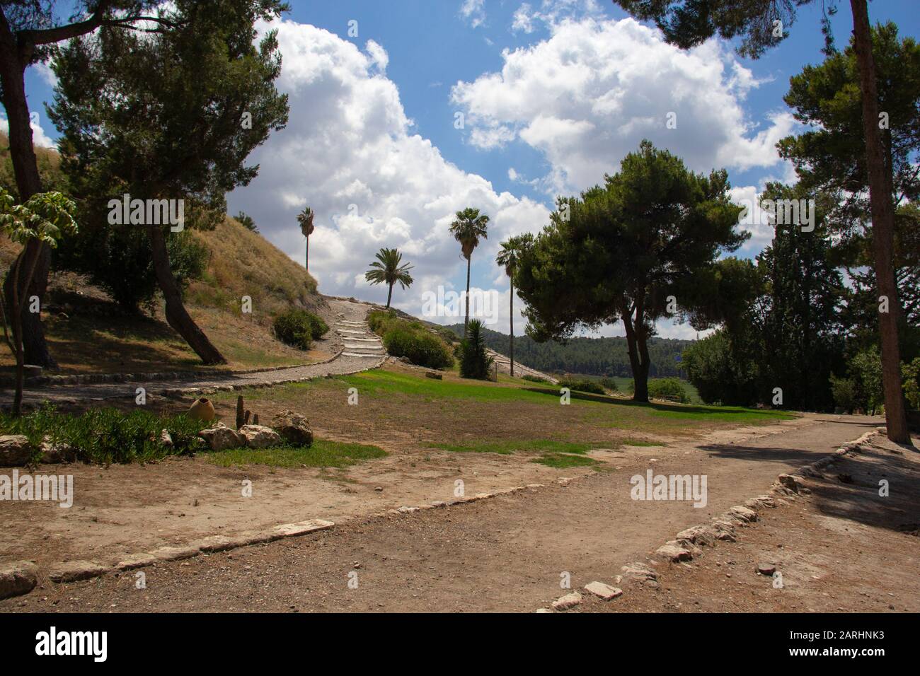 Megiddo de montagne Banque de photographies et d’images à haute ...