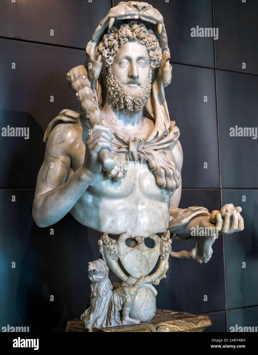 L'empereur commodus hercules Banque de photographies et d’images à ...