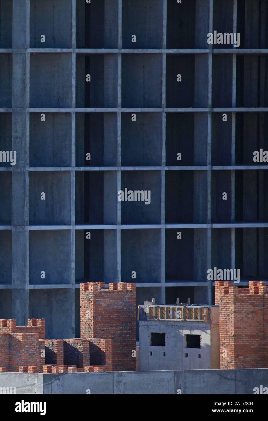 La construction de nouveaux bâtiments à plusieurs étages monolithique ...