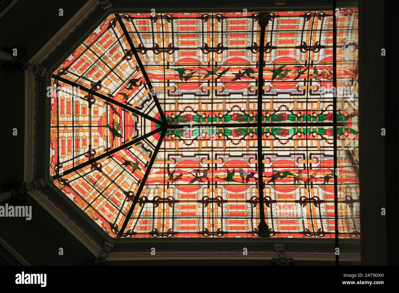 Plafond de vitrail Banque de photographies et d’images à haute ...