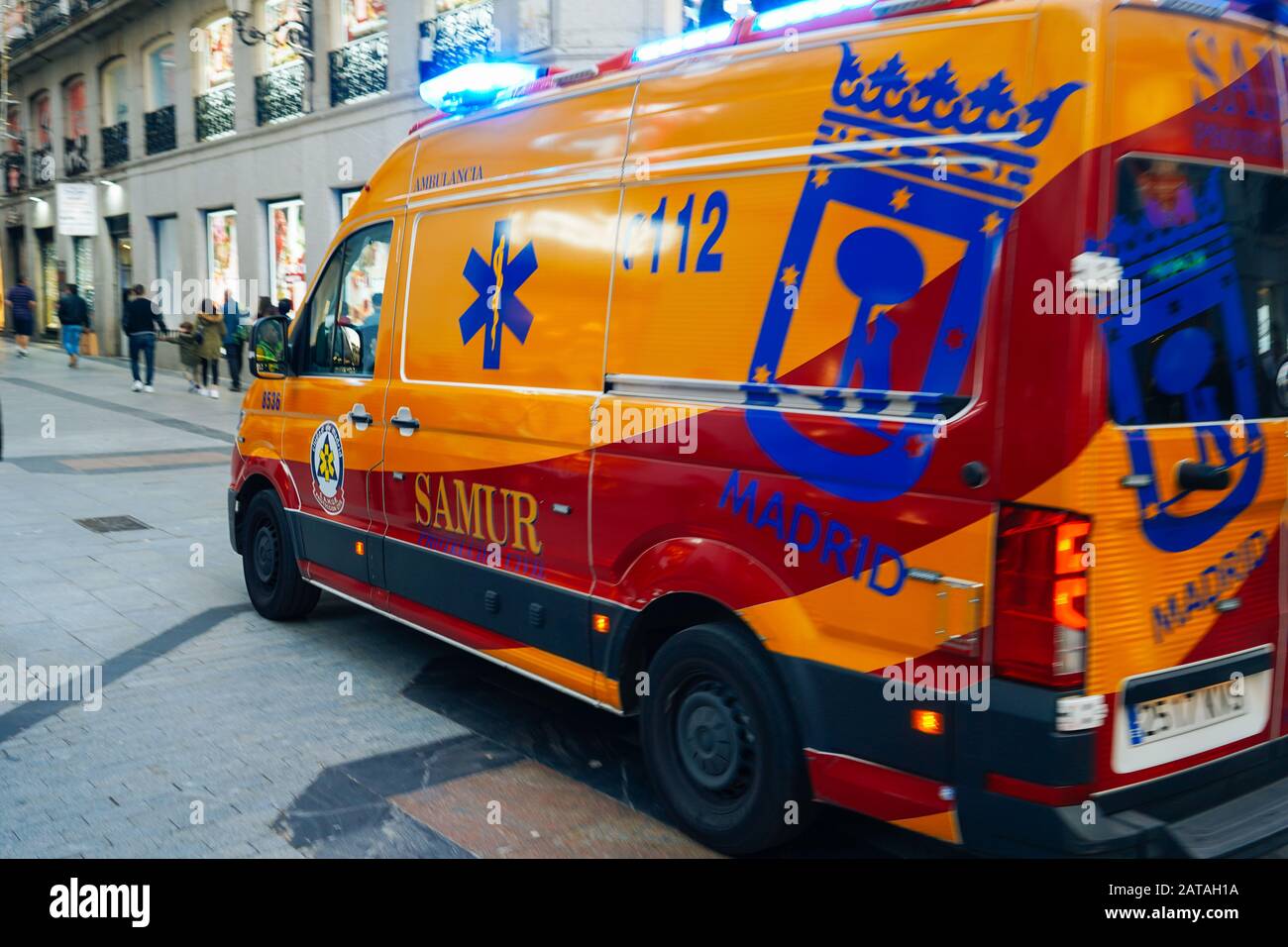 Spanish ambulance ambulancia spain Banque de photographies et d’images ...