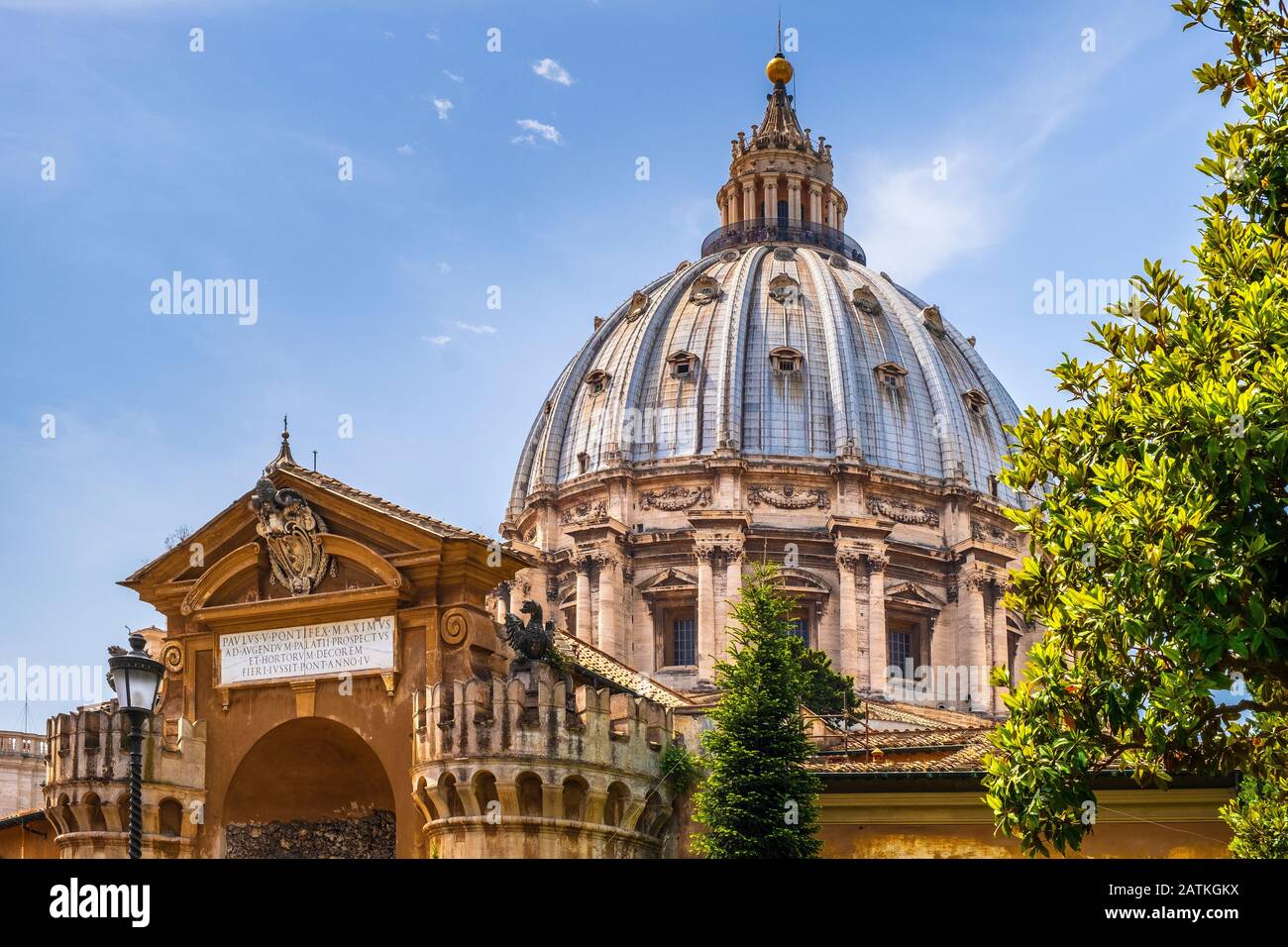 Rome, Vatican / Italie - 2019/06/15: Vue panoramique sur la basilique ...