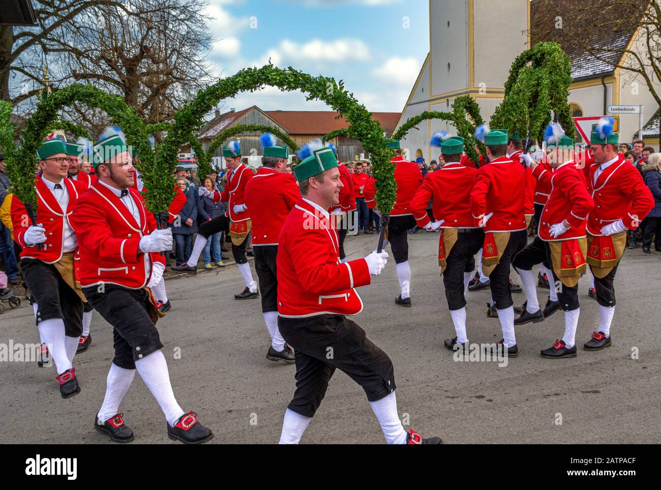 Traditional bavarian dance Banque de photographies et d’images à haute ...
