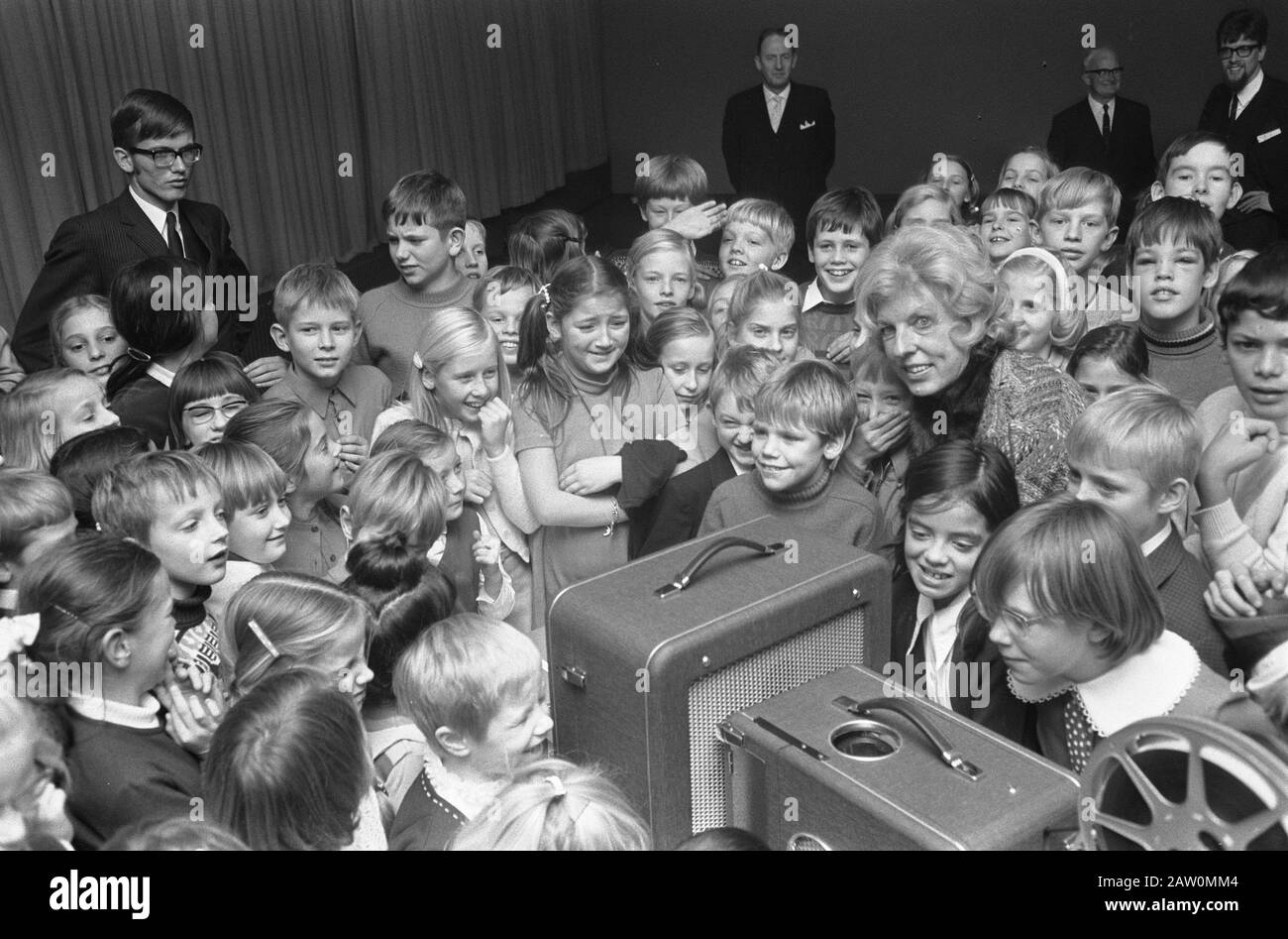 Visite de madame pompidou Banque d'images noir et blanc - Alamy
