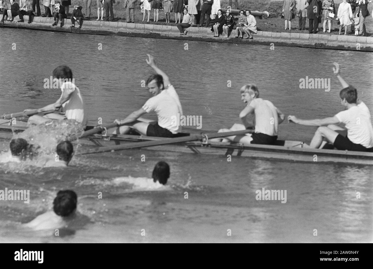Nereus Varsity supporteurs Nereus gagnent sur le bateau après la date ...