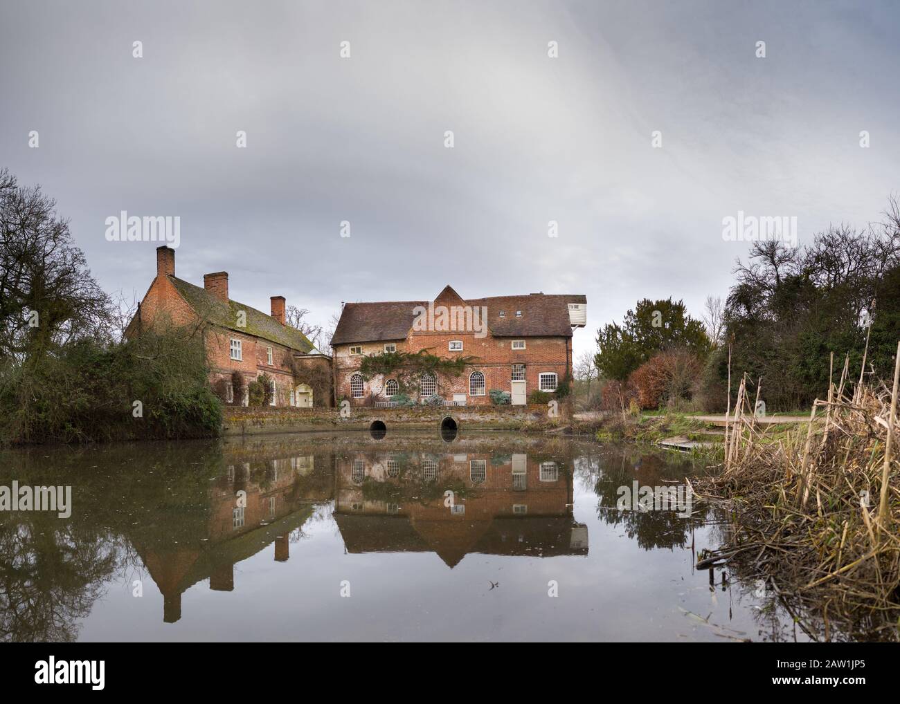 Flatford mill Banque de photographies et d’images à haute résolution ...
