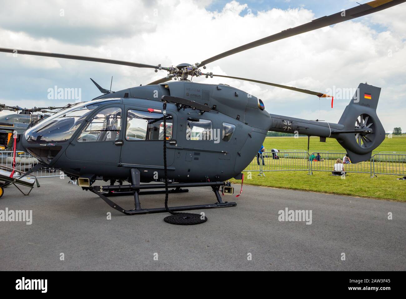 Airbus helicopters h145m Banque de photographies et d’images à haute résolution - Alamy
