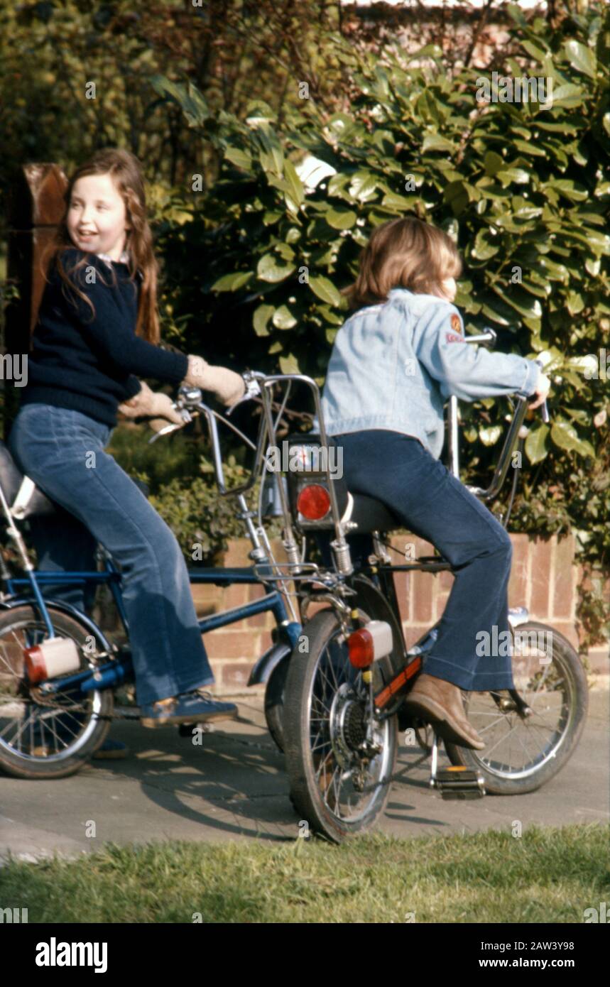 Kids bike 1970s Banque de photographies et d’images à haute résolution ...