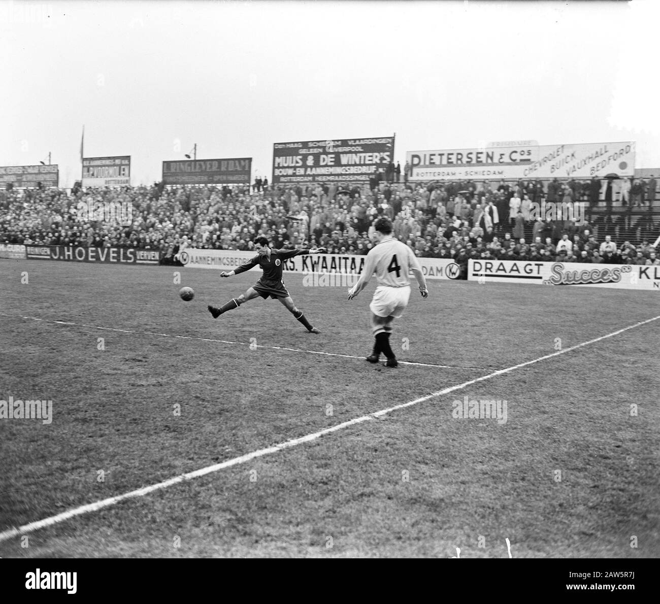 Football militaire Banque de photographies et d’images à haute ...