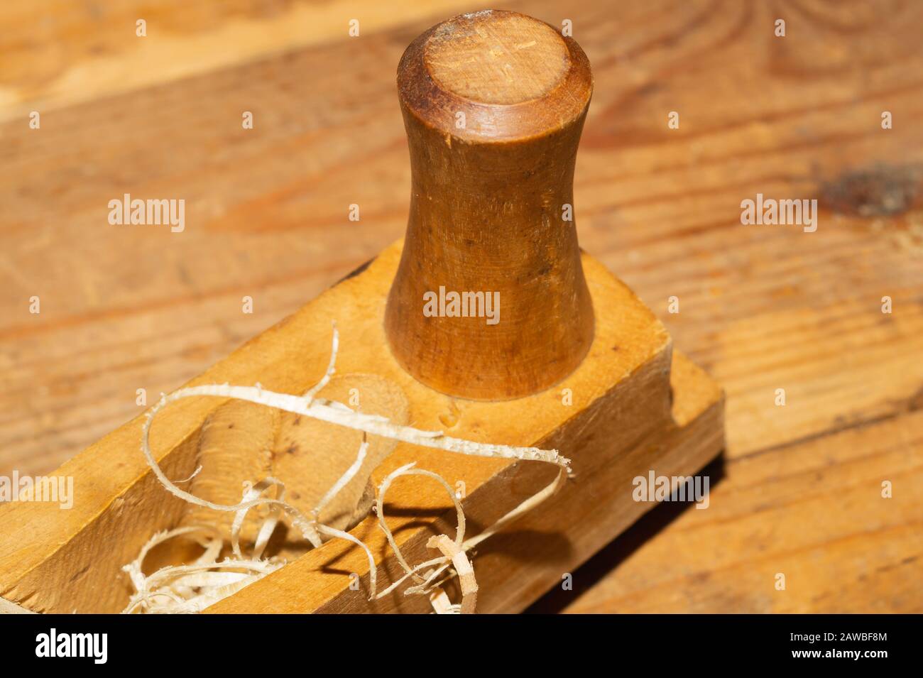 Copeaux De Bois Et Outils De Menuisier Banque d'image et photos - Alamy
