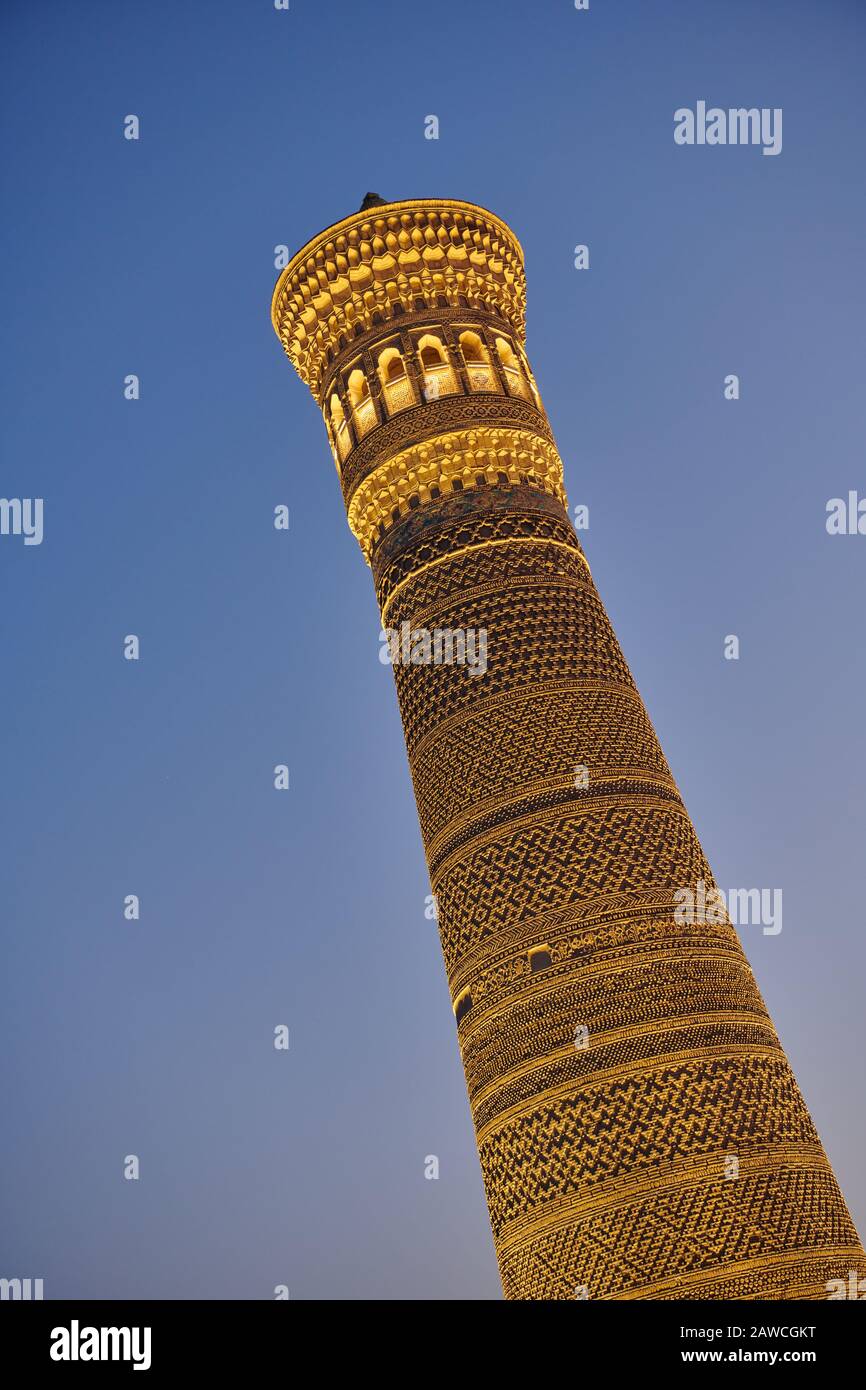 Boukhara ouzbékistan kaylon minaret Banque de photographies et d’images à haute résolution - Alamy