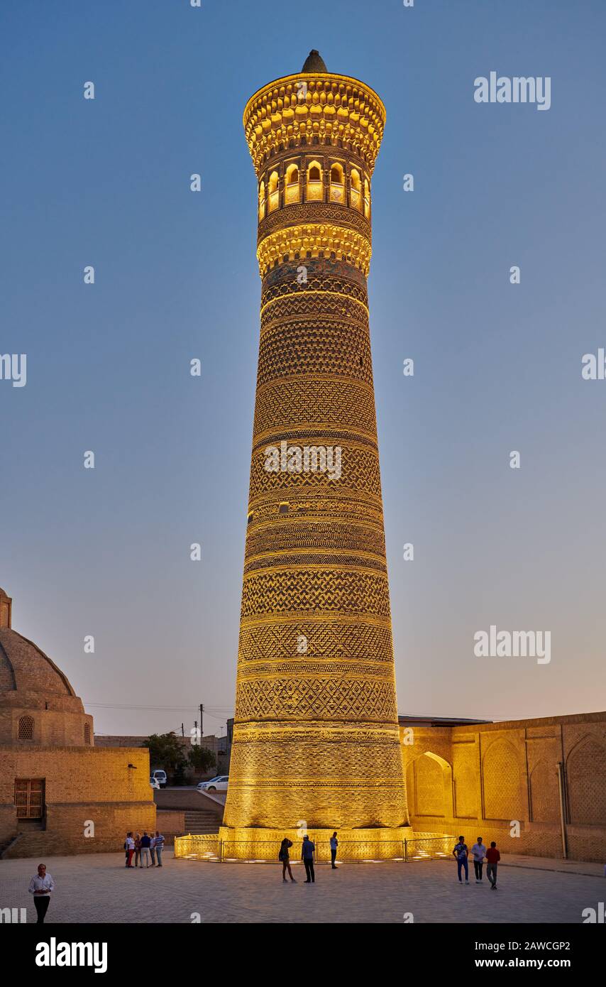 Boukhara ouzbékistan kaylon minaret Banque de photographies et d’images à haute résolution - Alamy