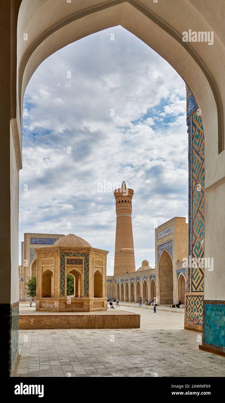 Boukhara ouzbékistan kaylon minaret Banque de photographies et d’images à haute résolution - Alamy