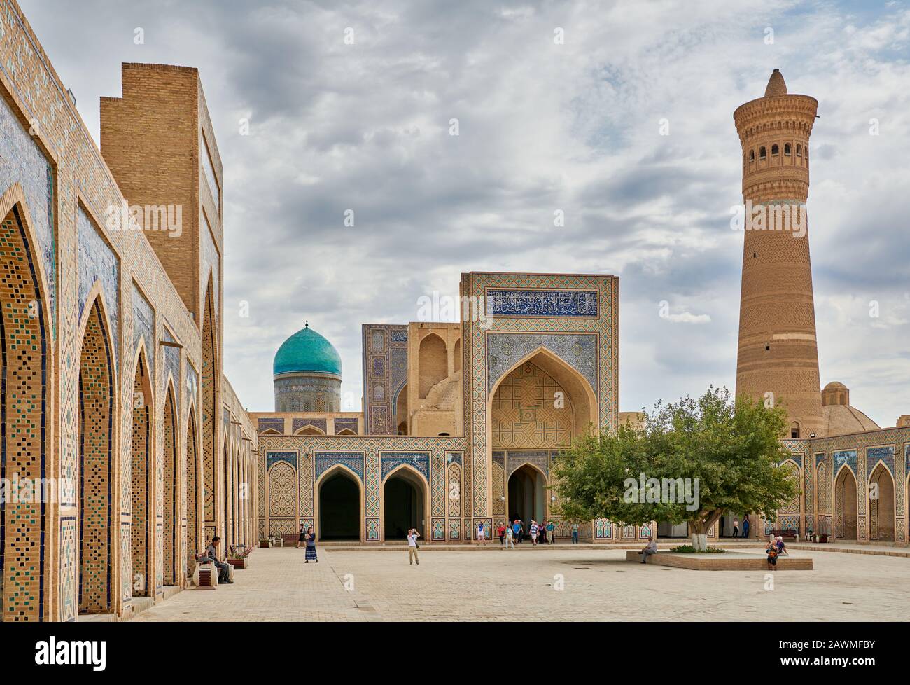 Boukhara ouzbékistan kaylon minaret Banque de photographies et d’images à haute résolution - Alamy